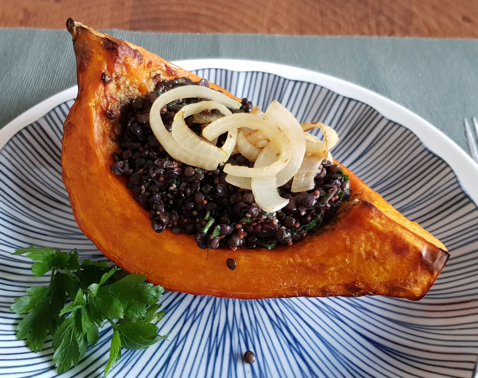 Geroosterde pompoen met linzen - Uit de keuken van 8